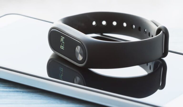 Best smart bands in 2025 - Top rated in UAE